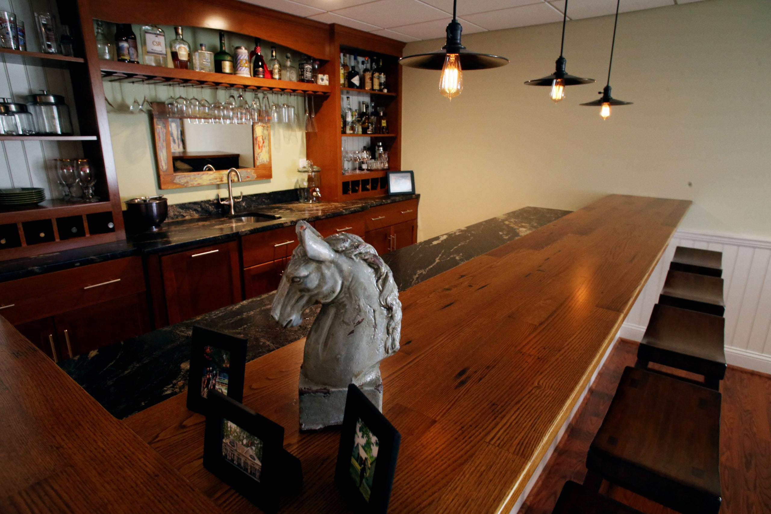 Home of the Week: An age 55-plus home with a top-shelf bar