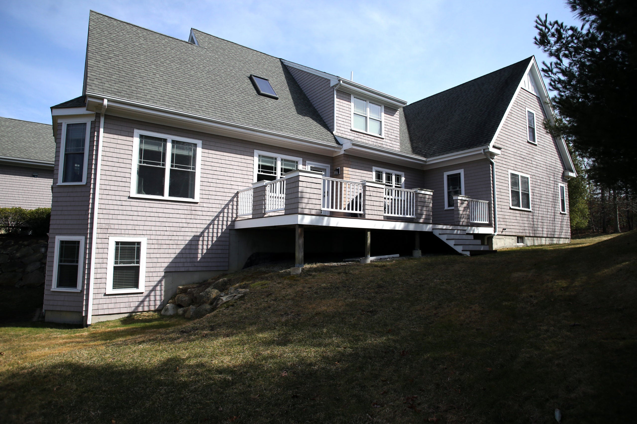 Home of the Week: An age 55-plus home with a top-shelf bar