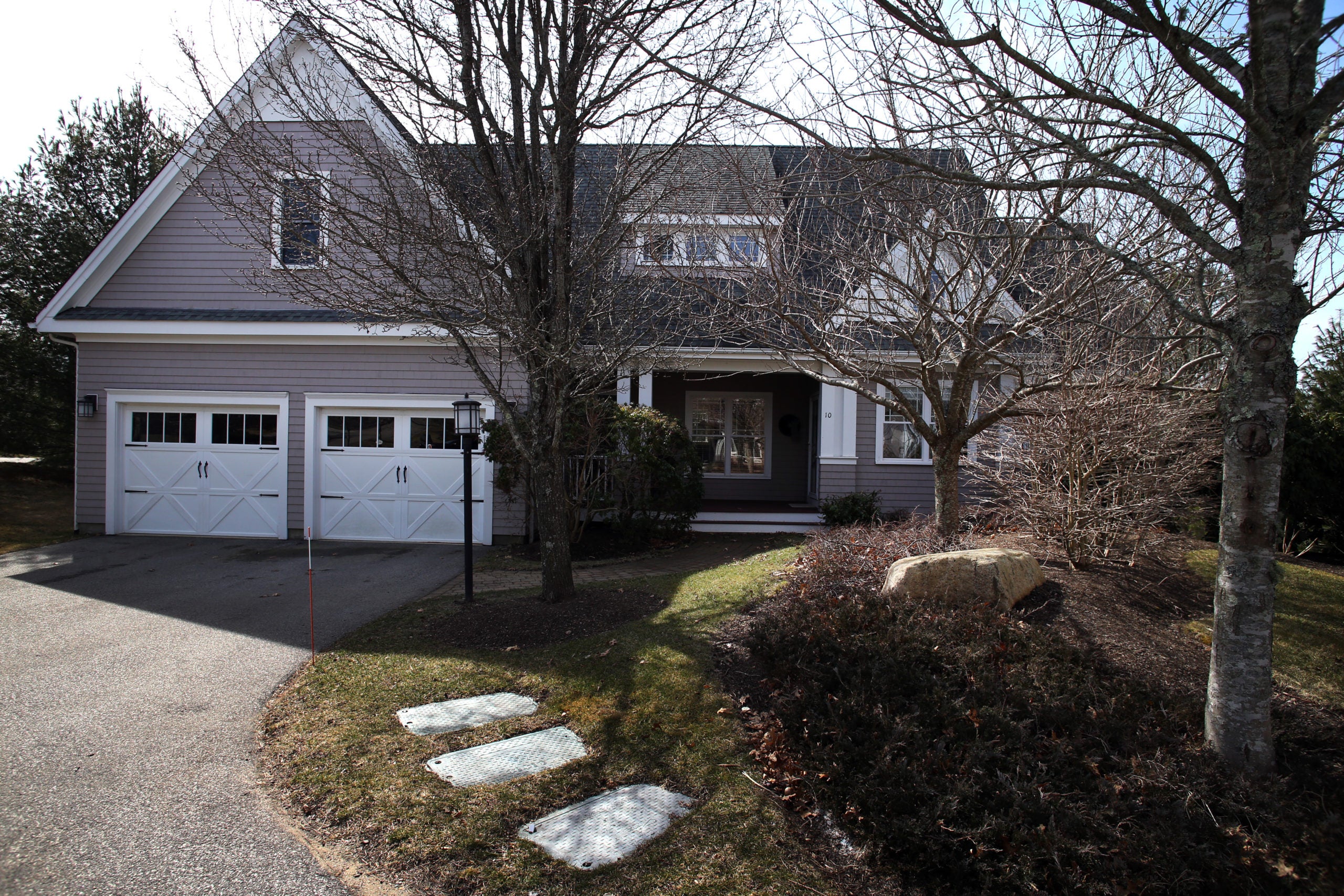 Home of the Week: An age 55-plus home with a top-shelf bar