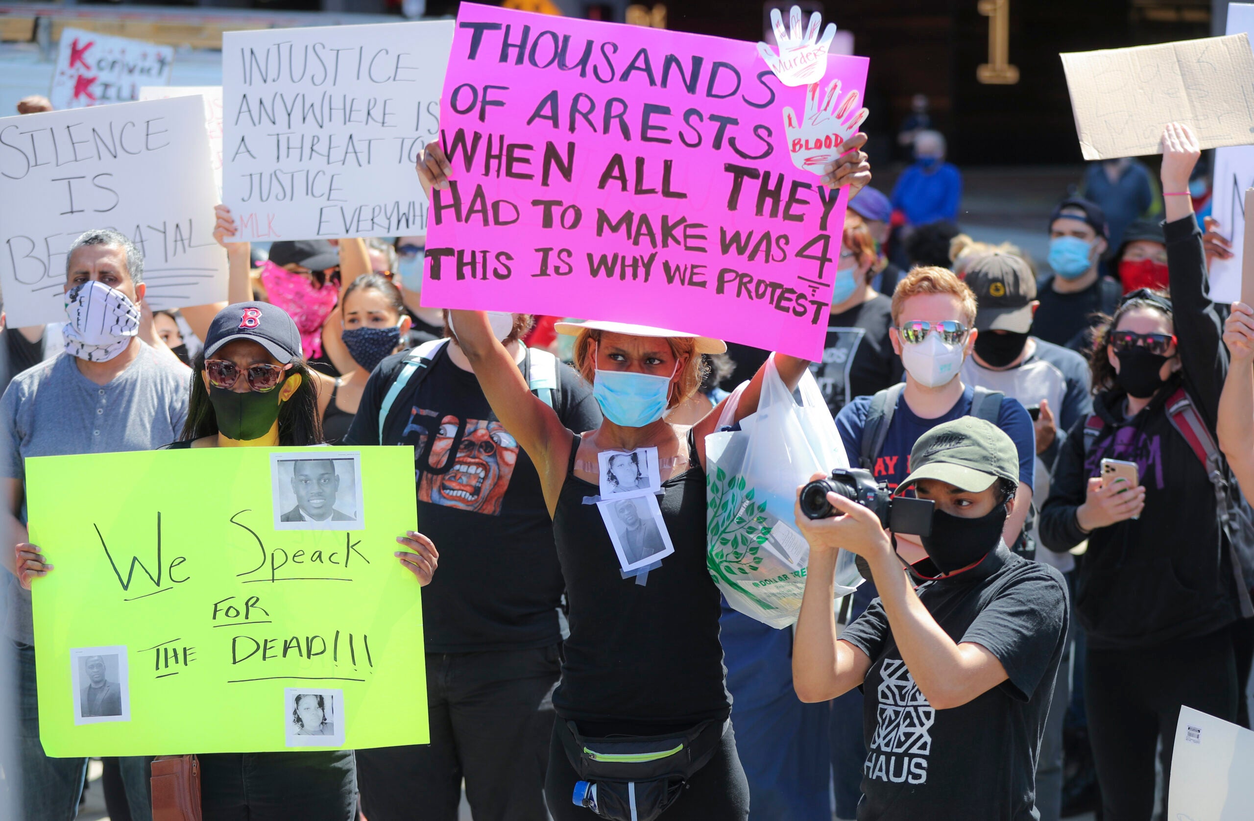 These photos show the chaotic scene in downtown Boston following a day ...
