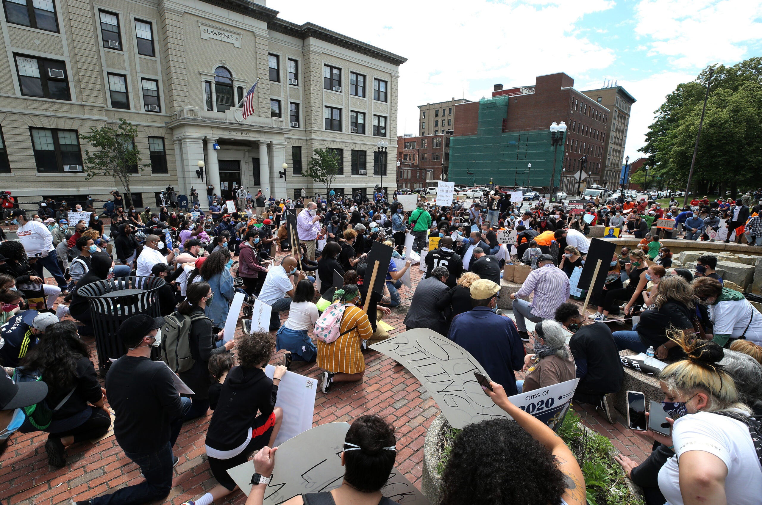 Peaceful protests across Mass. lead to dialogue between police and ...