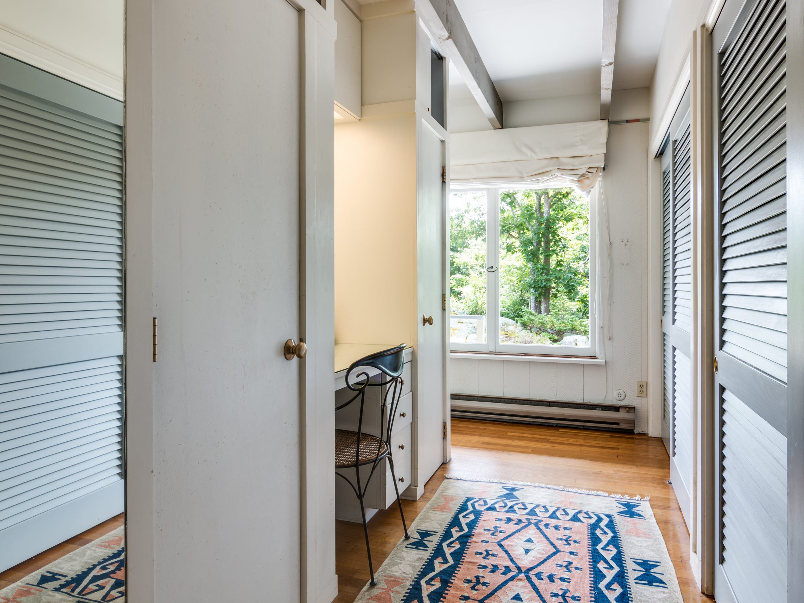 Home of Week: Trilevel contemporary in a rocky Gloucester outpost