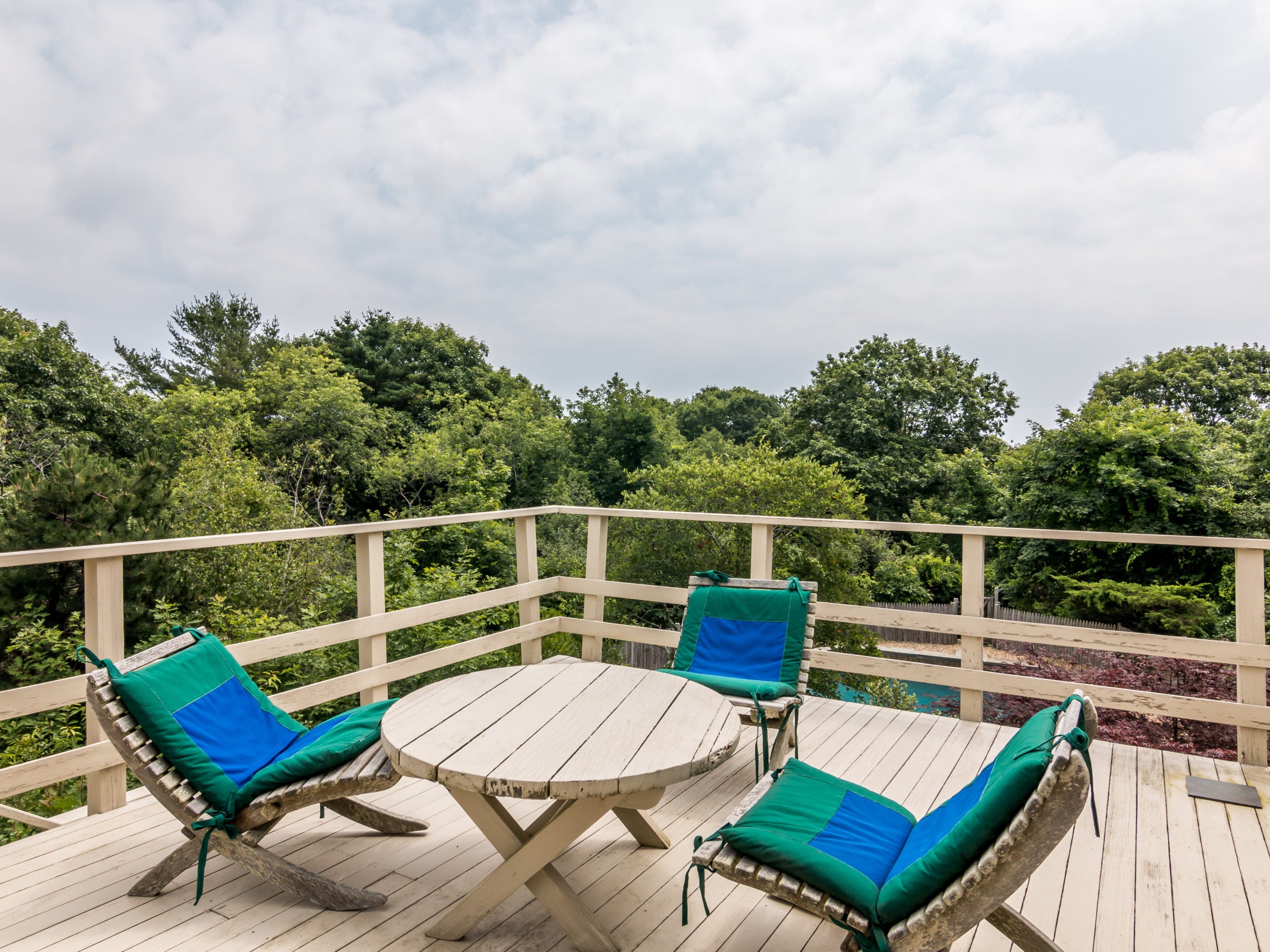 Home of Week: Trilevel contemporary in a rocky Gloucester outpost