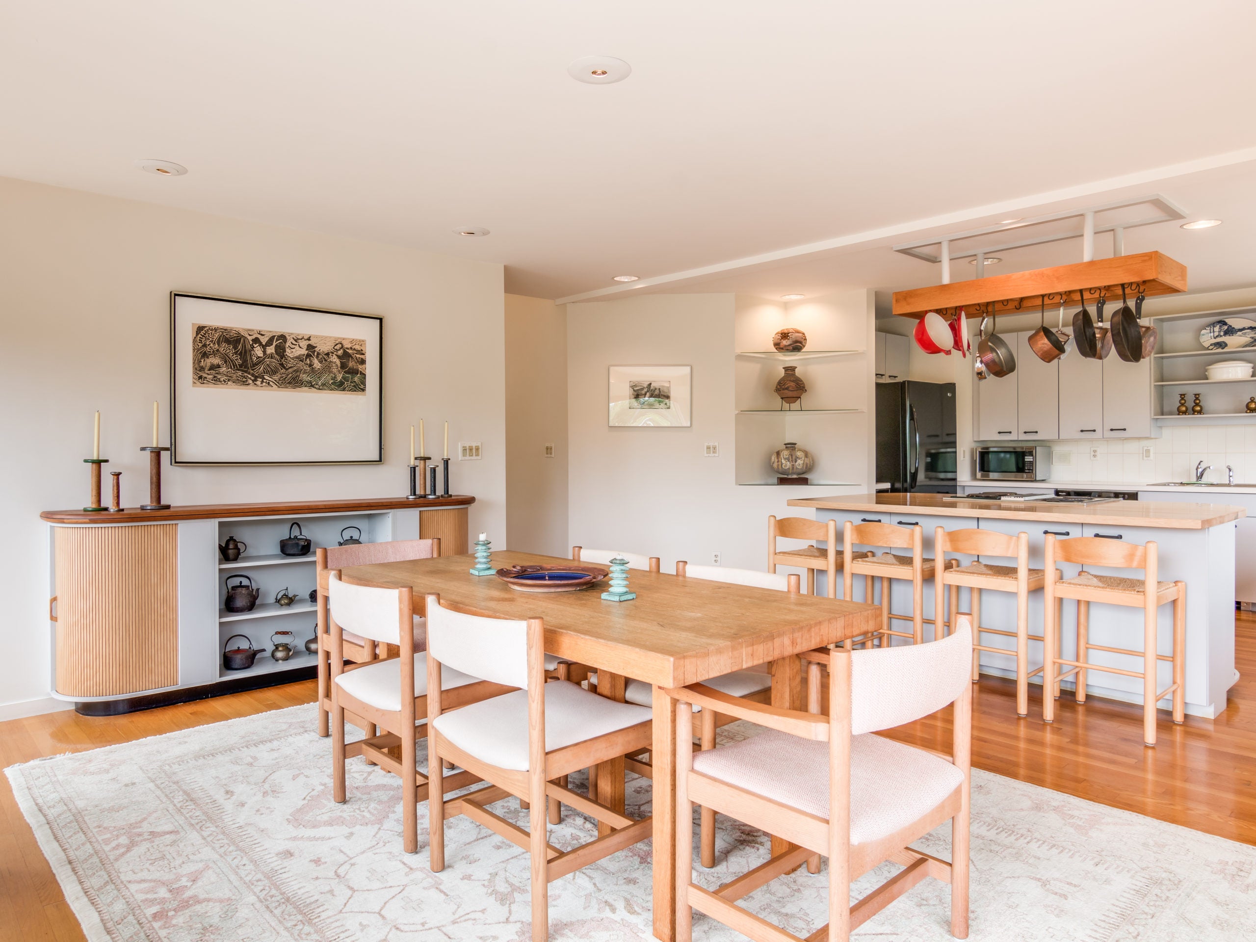 Home of Week: Trilevel contemporary in a rocky Gloucester outpost