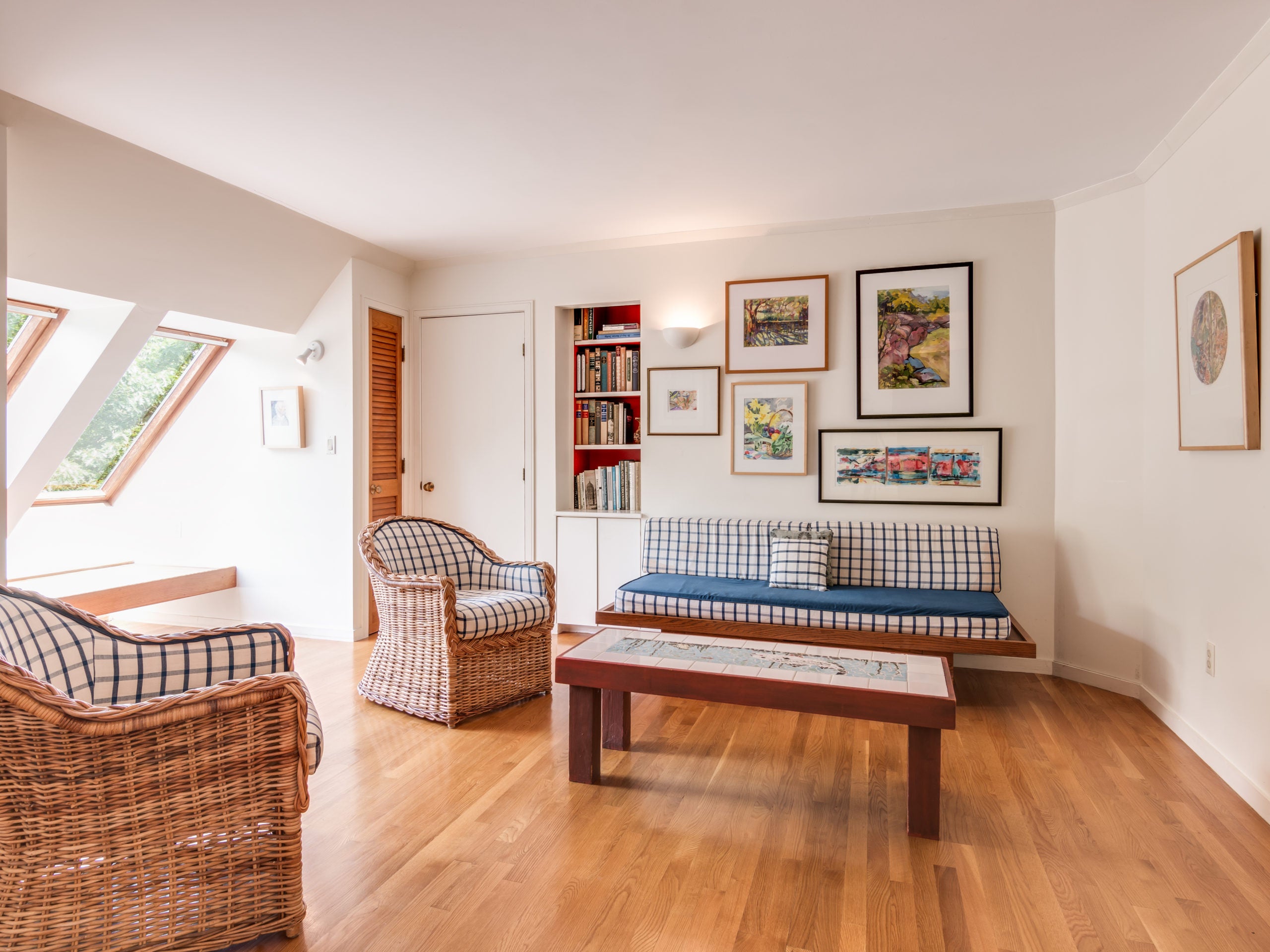 Home of Week: Trilevel contemporary in a rocky Gloucester outpost