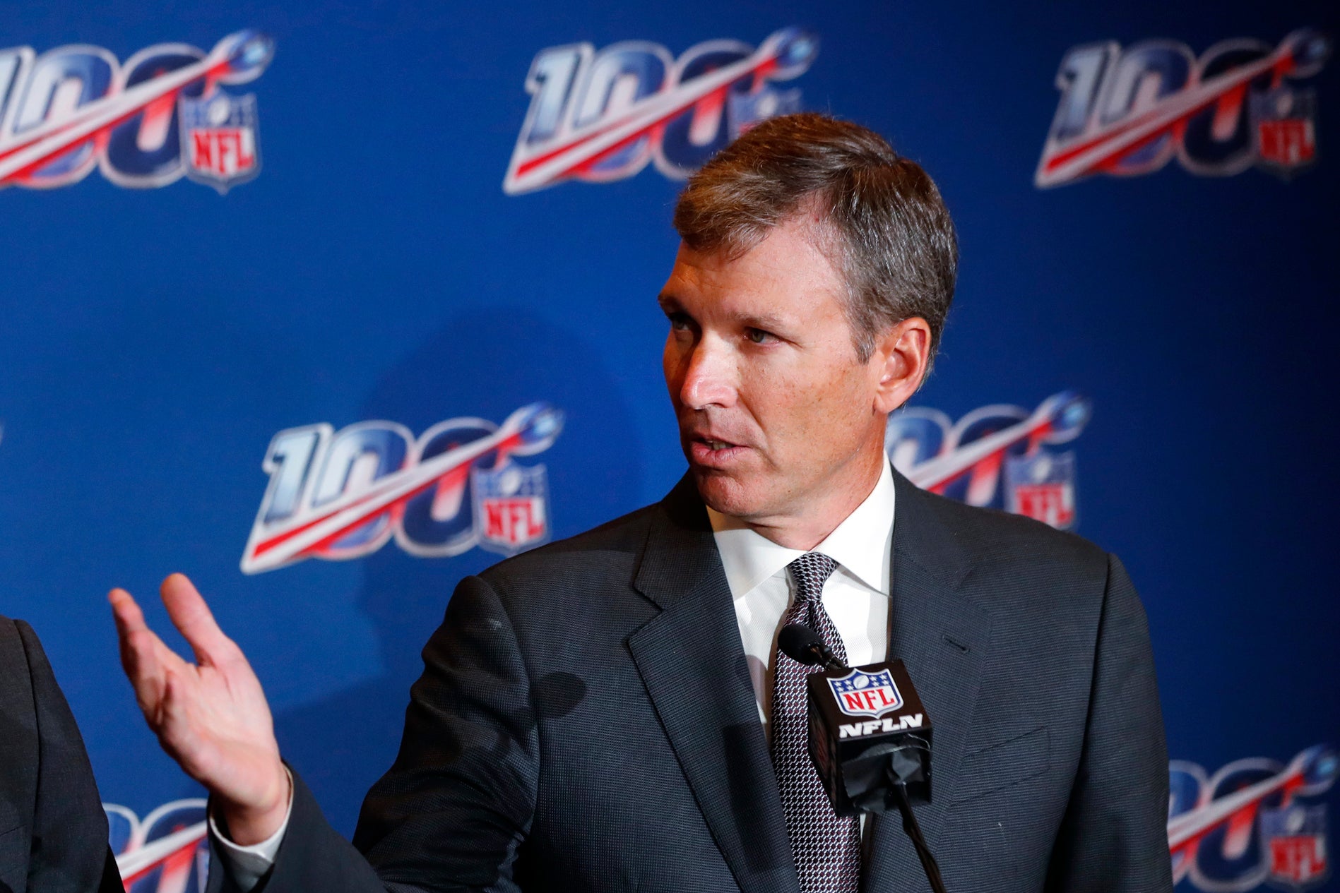 NFL medical boss not surprised by positive cases, opt outs