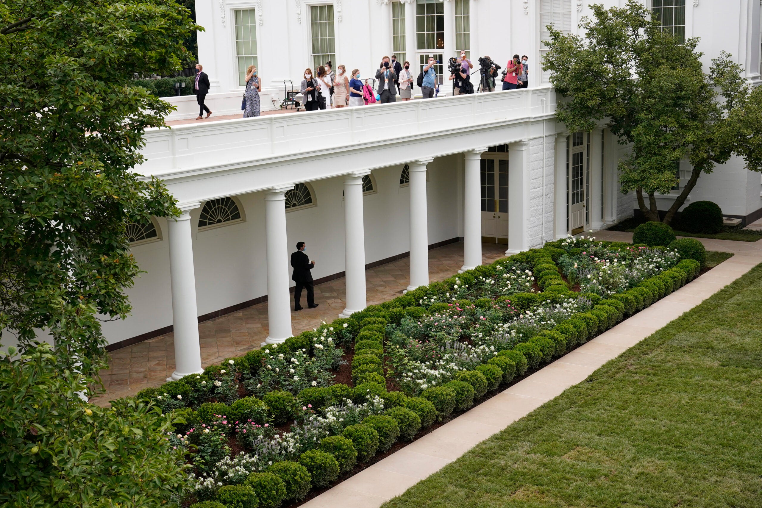 Spruced-up White House Rose Garden set for first lady speech