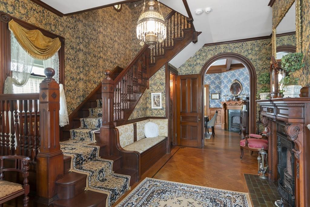 Lizzie Borden's 'Maplecroft' mansion hits market for $890,000