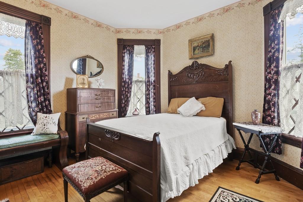 Lizzie Borden's 'Maplecroft' mansion hits market for $890,000