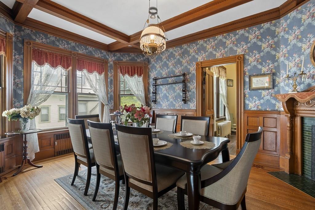 Lizzie Borden's 'Maplecroft' mansion hits market for $890,000
