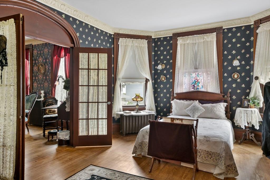 Lizzie Borden's 'Maplecroft' mansion hits market for $890,000