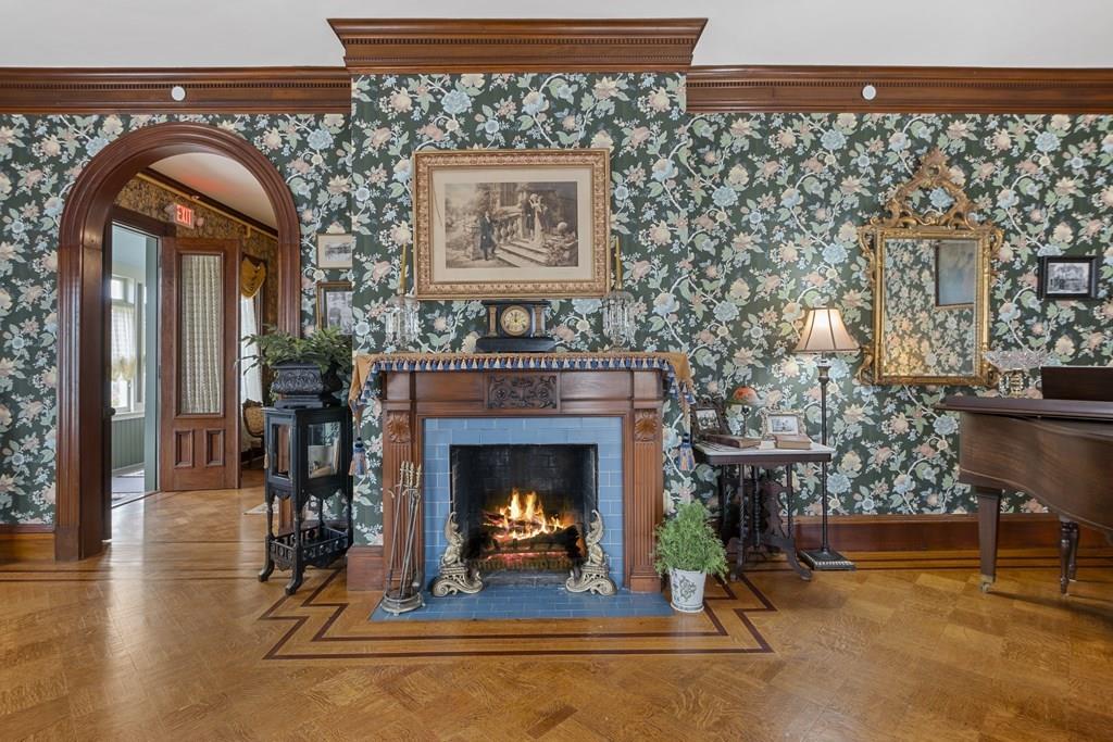 Lizzie Borden's 'Maplecroft' mansion hits market for $890,000