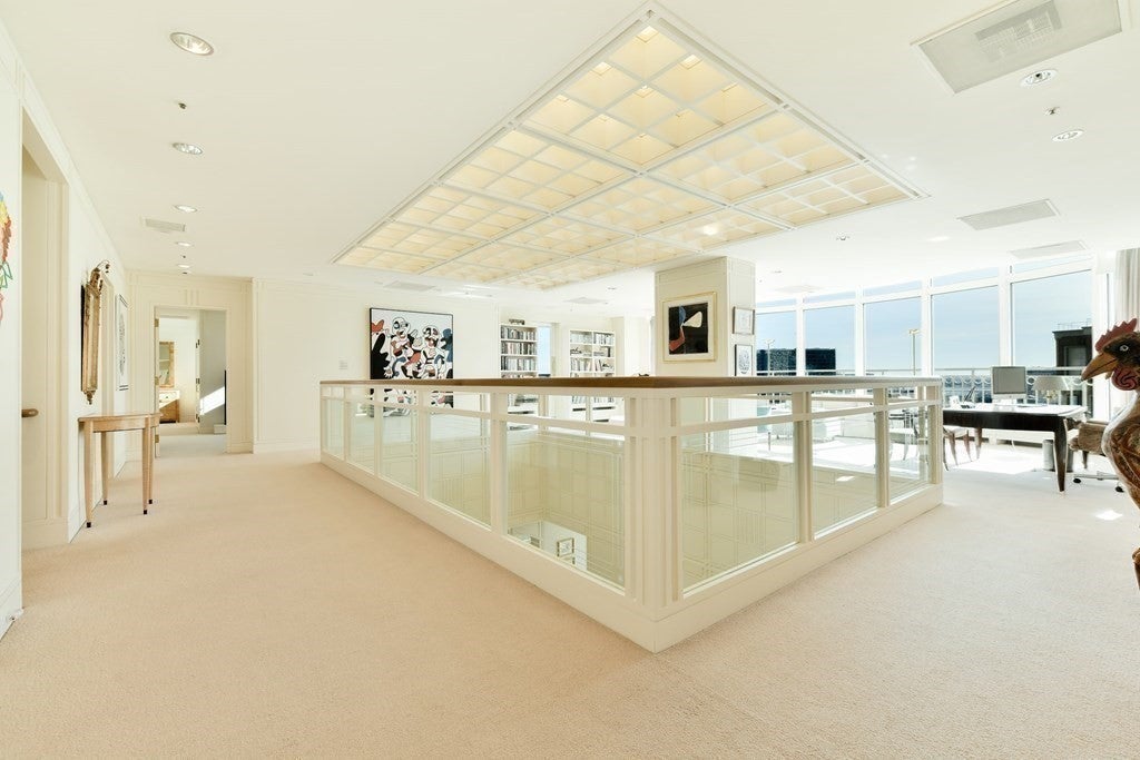 Luxury Home of the Week: For $35k, Rowes Wharf penthouse rental