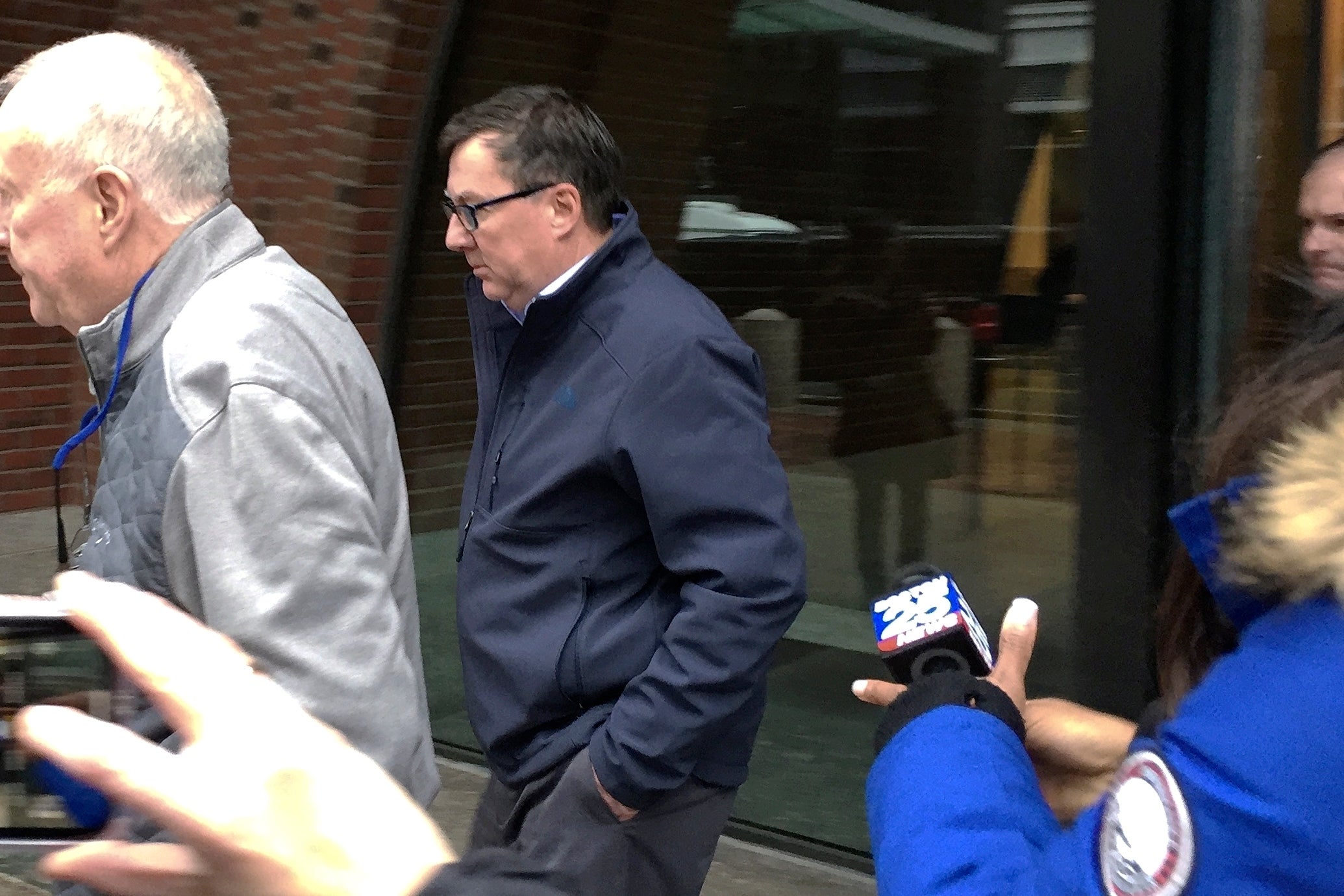 Mobster Ralph DeLeo wants guilty plea tossed, claims signature was forged