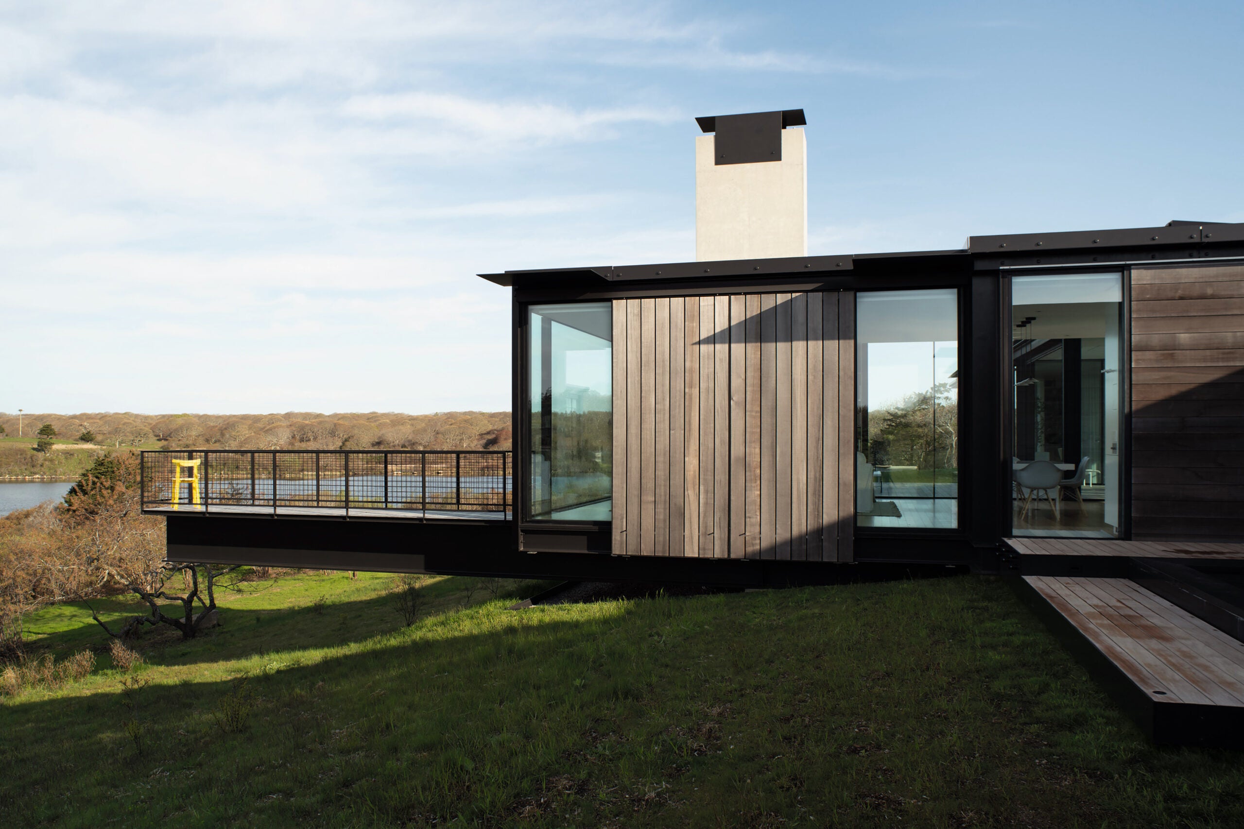 Book pays tribute to the new homes of Martha's Vineyard