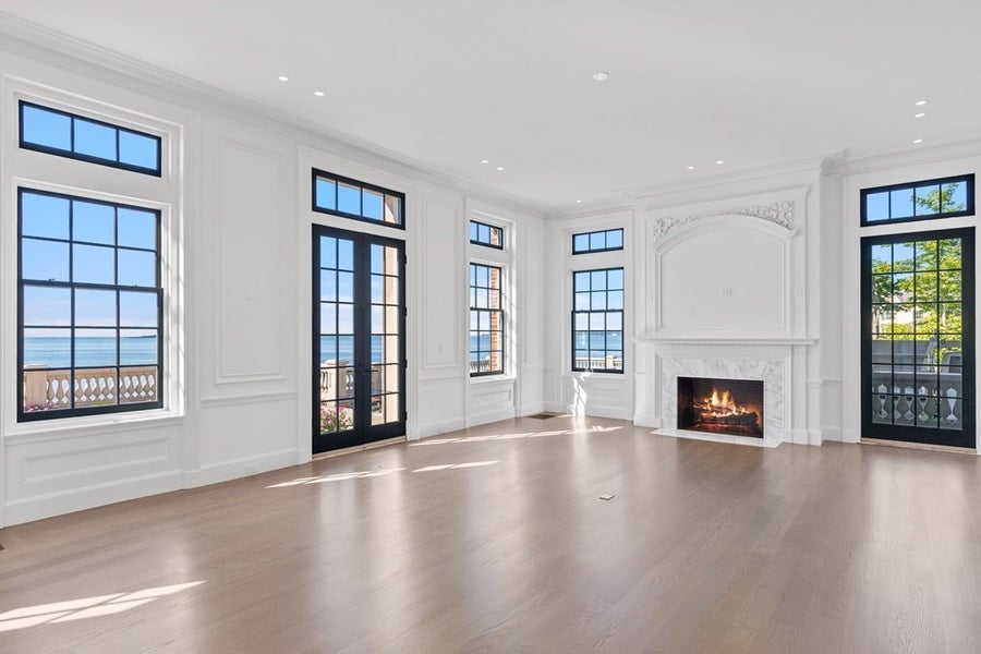 Beverly mansion sells for record price: $18.2 million