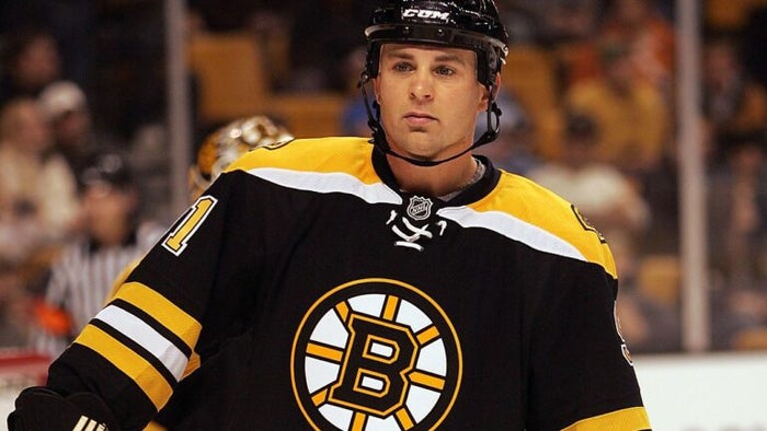 Former Bruin Marc Savard named head coach of Canadian junior team