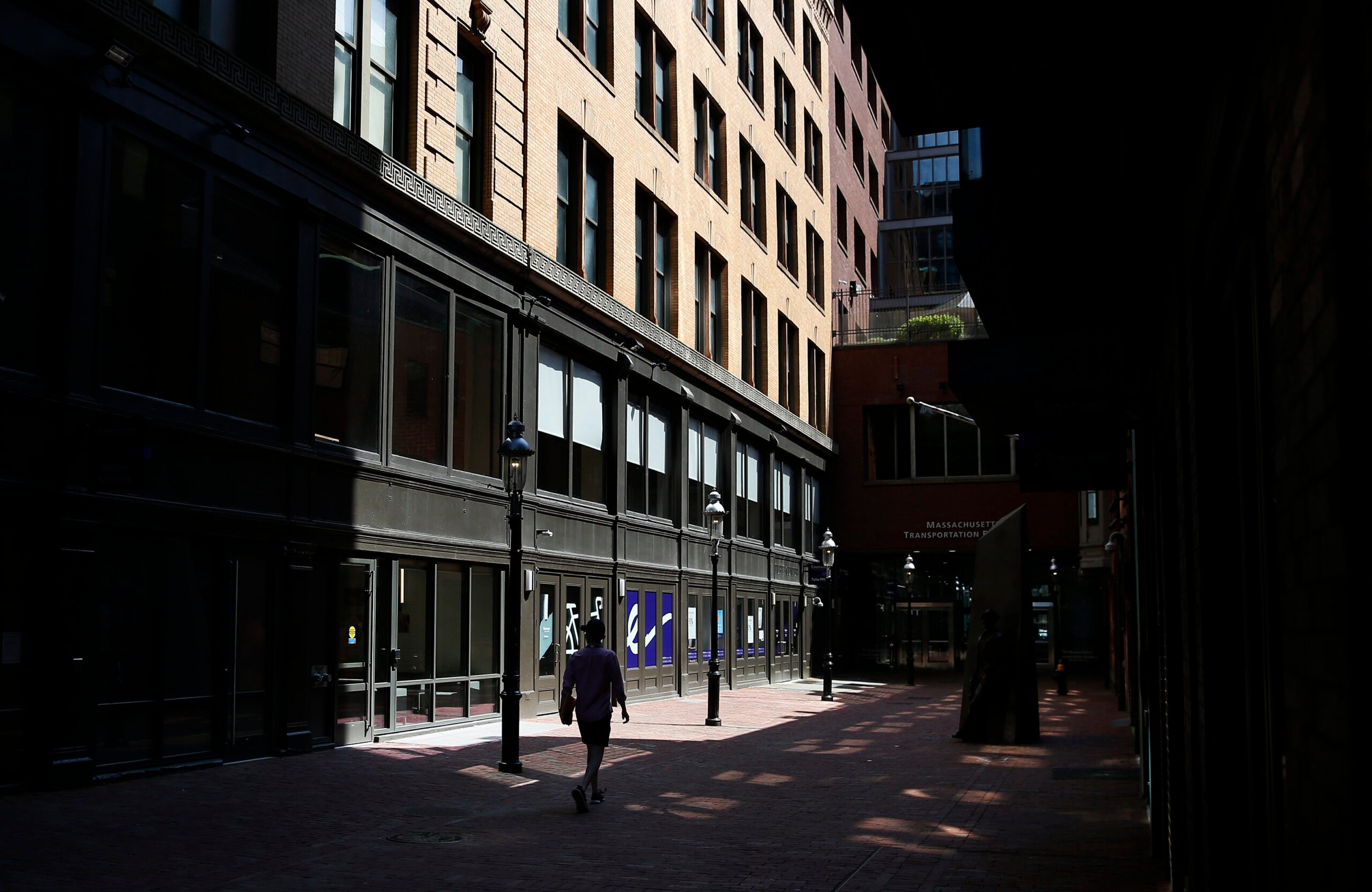 A guide to off-campus housing resources in Boston-area schools