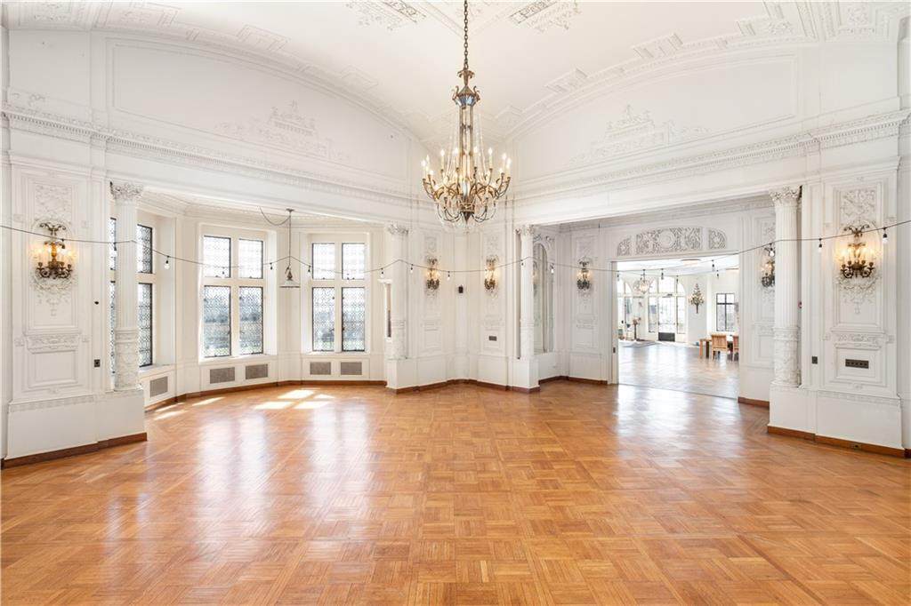 Listed: Seaview, what may be the most haunted house on the market