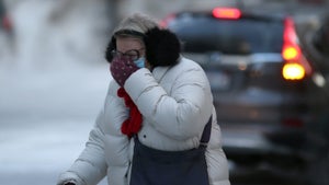 WBZ meteorologist Danielle Niles is leaving the station to be a stay-at ...