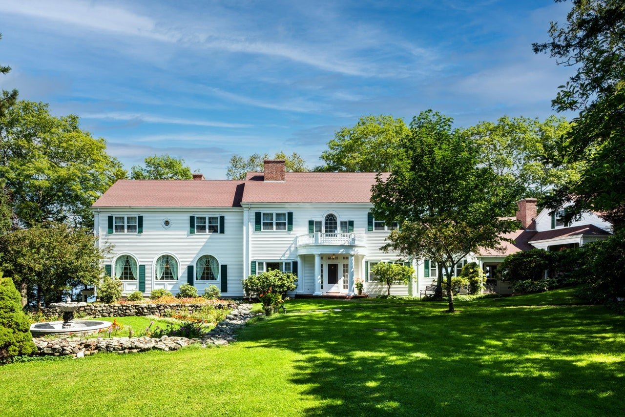 For $9m, a coastal Maine estate owned by a former movie star