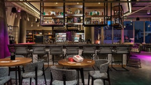 Breweries & Bars | Boston.com