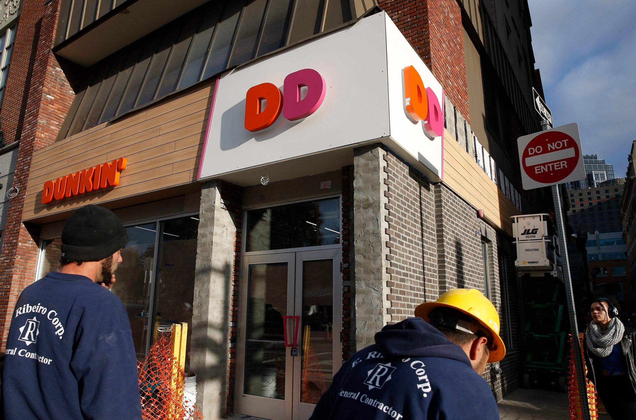 Massachusetts-based Dunkin’ joins the race out of Russia