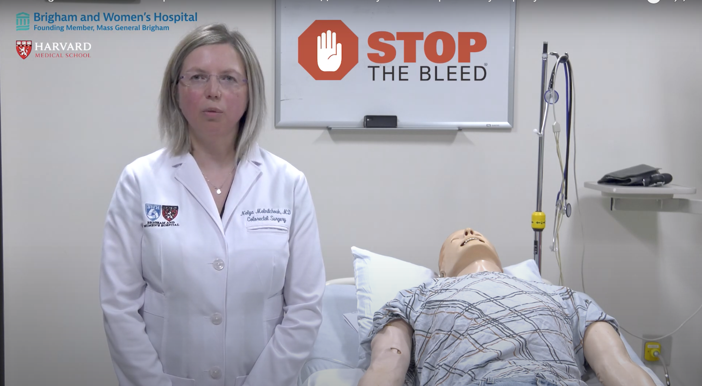 Local doctors teach Ukrainians to recognize, treat severe bleeding