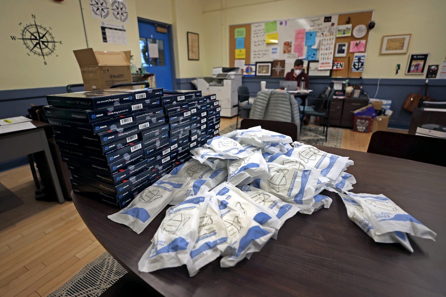 Local doctors say one-way masking works, if it's the right kind