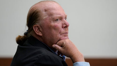 That famous sailor kiss, 70 years later