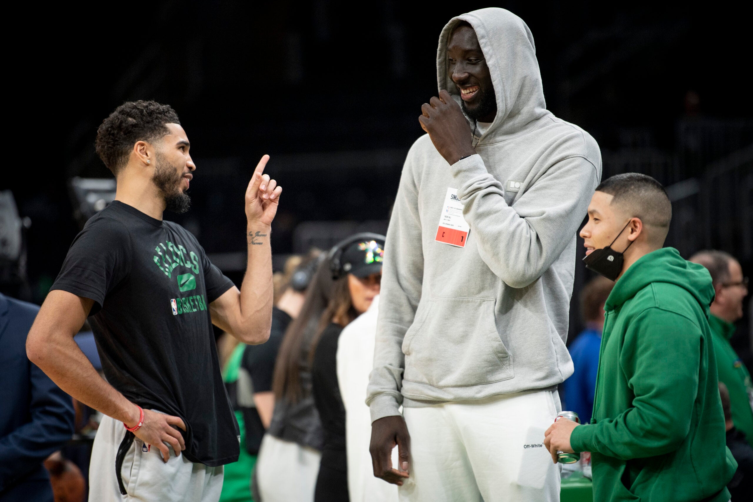 Celtics add former Xavier standout Kaiser Gates