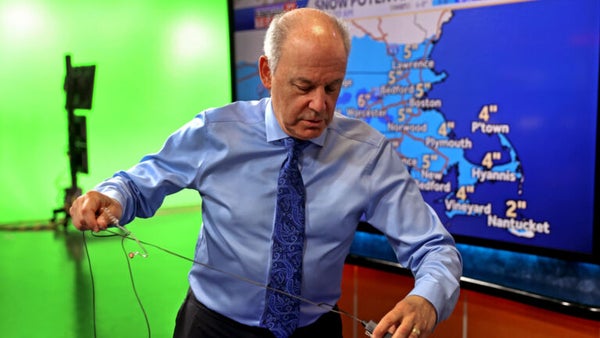 Watch: Harvey Leonard bids farewell to WCVB