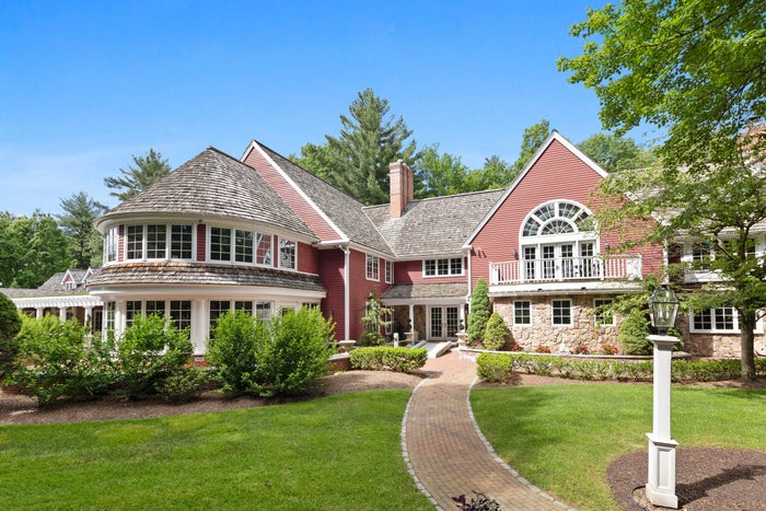 Get a whiff of — well, a look inside — the Yankee Candle mansion