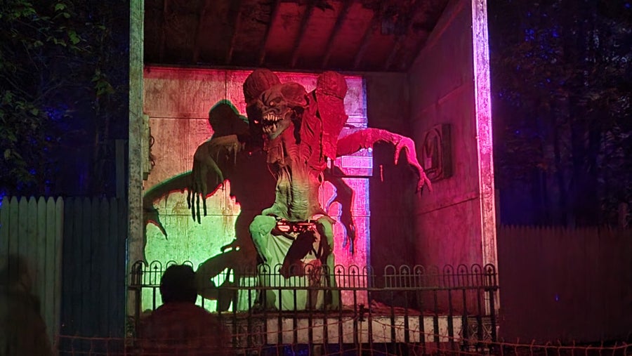 Best haunted houses: The scariest haunted house & 5 more for fun