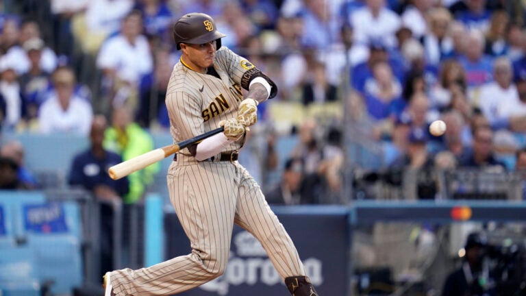 Padres pull out 5-3 victory over Dodgers, tie NLDS 1-all