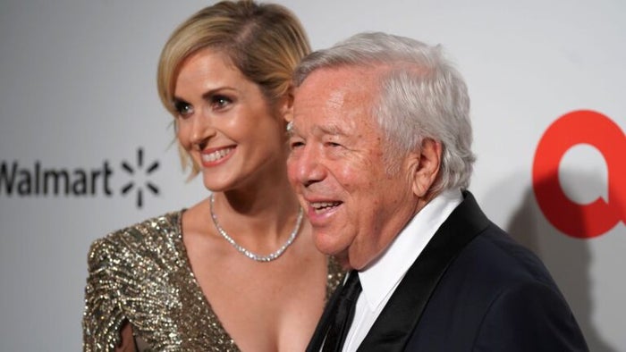 Robert Kraft gets married in surprise wedding, Tom Brady and Patriots players among those in ...