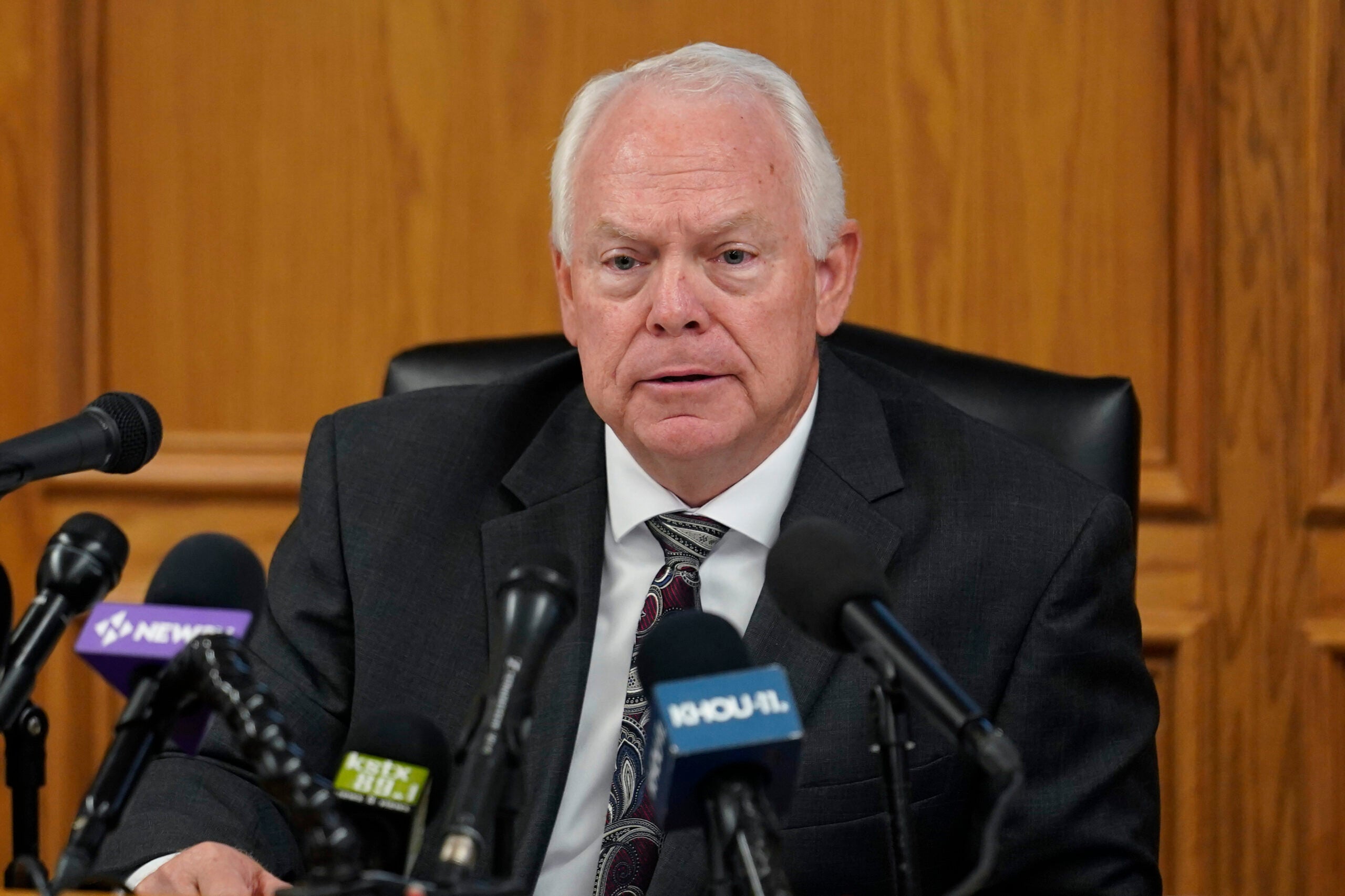 'Riley Howell is a hero': A UNC-Charlotte student died tackling gunman ...