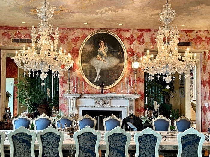 Video: See inside a North Shore estate that's a taste of Italy