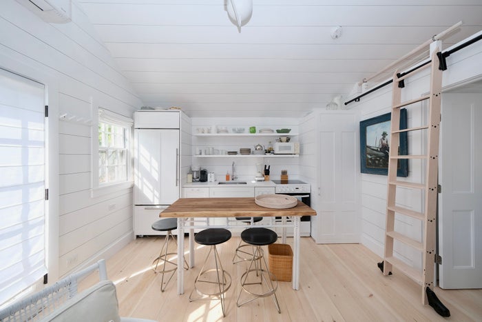 You can buy this 360-square-foot cottage on Nantucket -- for $2.09m