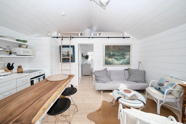 You can buy this 360-square-foot cottage on Nantucket -- for $2.09m