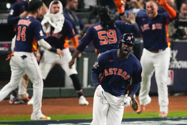 Cubs win first World Series title since 1908, beat Indians in Game 7 Cubs win first World Series title since 1908, beat Indians in Game 7