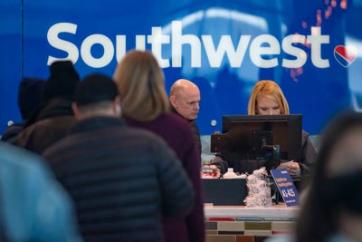 Back Bay Logan Express riders will pay less and get security line perks ...