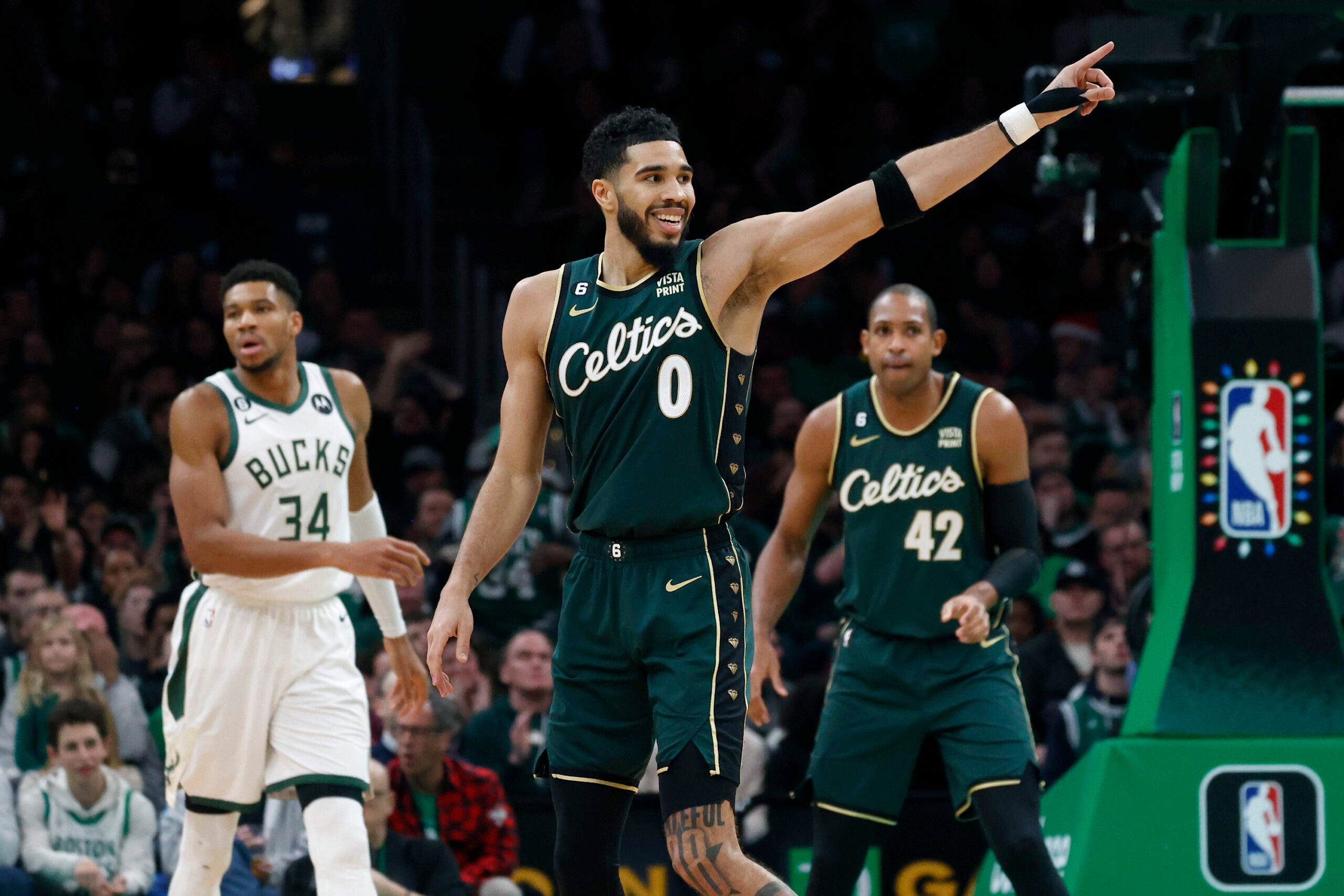 Celtics rally in 4th quarter, top Atlanta Hawks 113-105