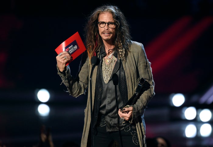Steven Tyler drops by Allston apartment ahead of Fenway Park concert