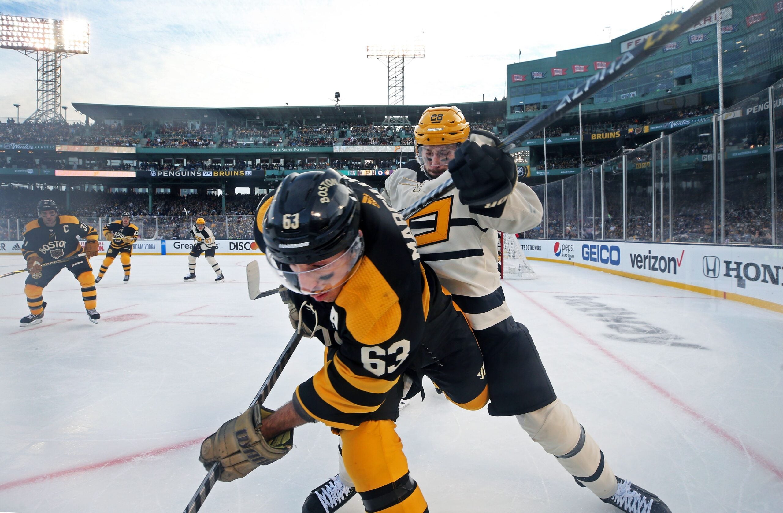 3 things we learned from another classic Bruins Fenway win
