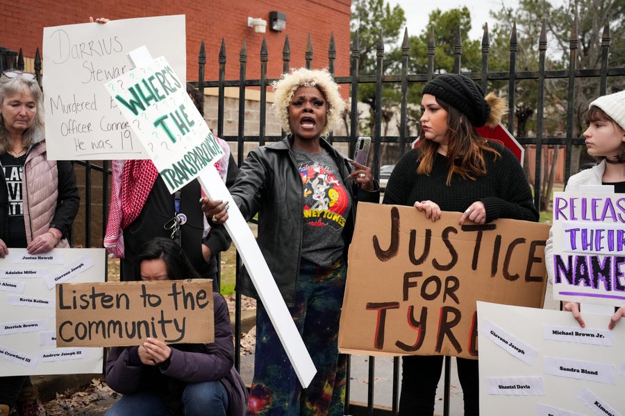 Heather Locklear arrested for alleged domestic violence