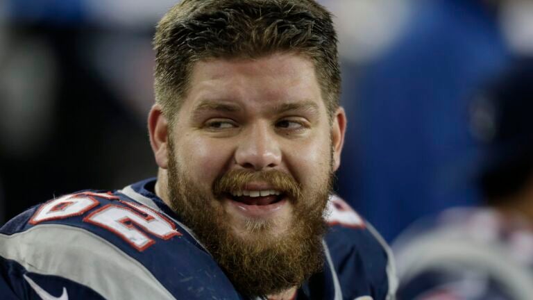 Former Patriots players reportedly interviewing for OL coach position