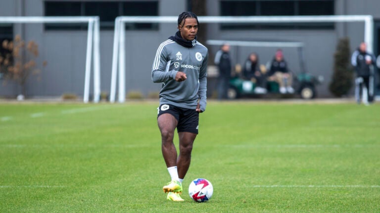 DeJuan Jones faces off with Revolution teammate in USMNT debut
