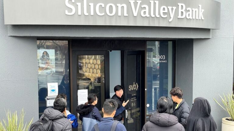 Clients of Silicon Valley Bank with Mass. branches will get funds ...