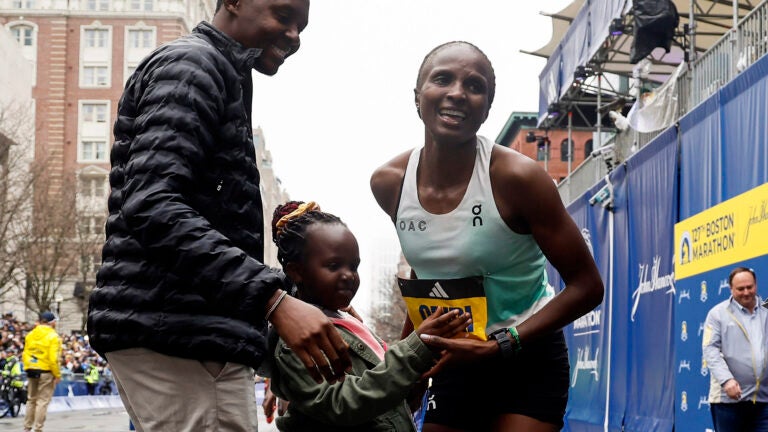 A Boston Marathon runner allegedly defecated in a yard. Debate ensued.